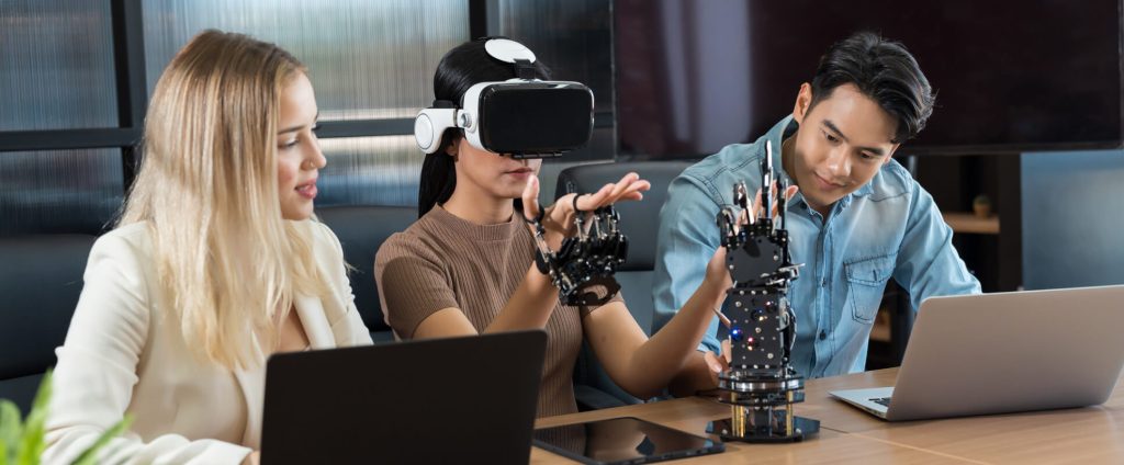 Apple's Vision Pro: Revolutionising Industries Through Spatial Computing| ELEKS: Enterprise ...