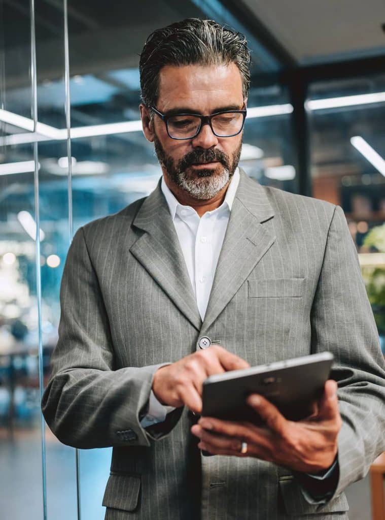 Legacy software modernization services - reimagine your core systems